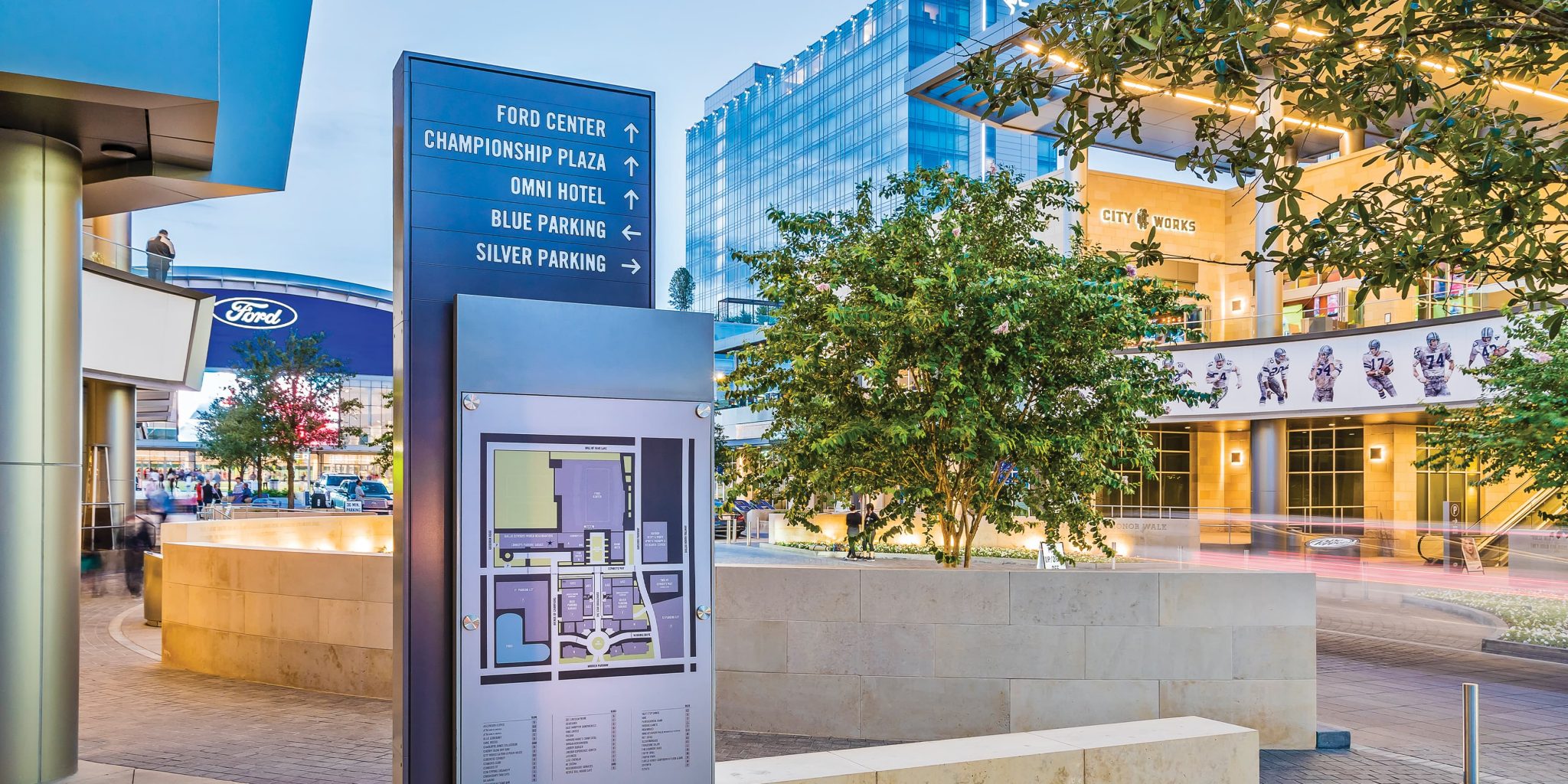 The Benefits of Working with a Signage Maker Who Offers Installation ...